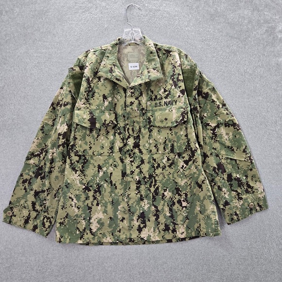 US Navy | Jackets & Coats | Us Navy Men Jacket 35 Green Digital Camo ...